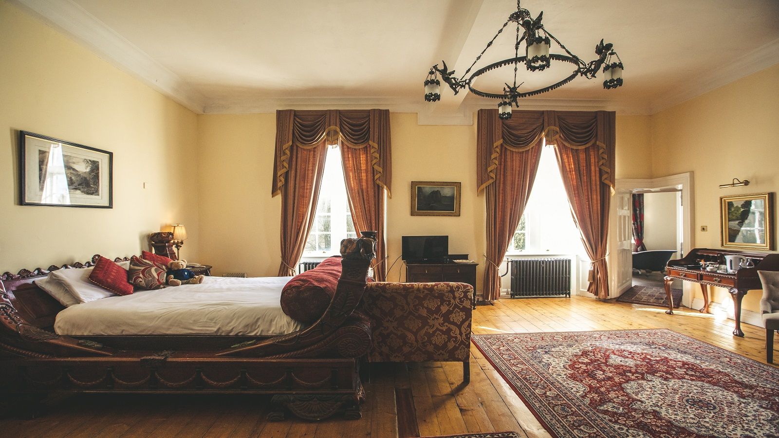 Castle Accommodation - Castle Suites | Kinnitty Castle Hotel